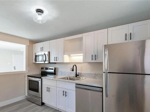 2 BR, 1 BA Apartment 1300 Depew Street Unit 4, Denver, CO 80214