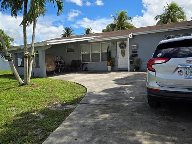 2 BR, 1 BA Apartment 1300 Northwest 61st Avenue, Sunrise, FL 33313