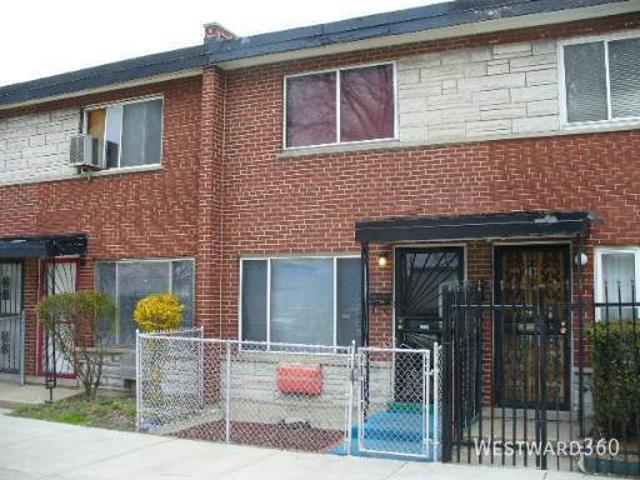 2 BR, 1 BA Apartment 1301 E 75th Unit B, Chicago, IL 60619