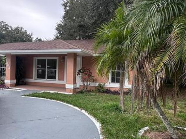 2 BR, 1 BA Apartment 1302 Ariana Woods Circle, Unit A, Auburndale, FL 33823