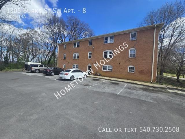 2 BR, 1 BA Apartment 1305 Burks St SW Apt Roanoke, VA 24015