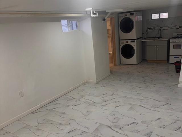 2 BR, 1 BA Apartment 130 55 222nd Street, Queens County, NY 11413