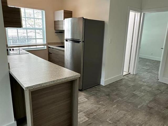 2 BR, 1 BA Apartment 130 Antiquera Avenue, Coral Gables, FL 33134