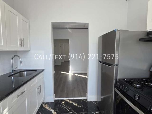 2 BR, 1 BA Apartment 130 Elm St, Yonkers, NY 10701