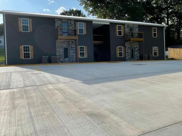 2 BR, 1 BA Apartment 130 S Main St, #7, SOUTH CARTHAGE, TN 37030