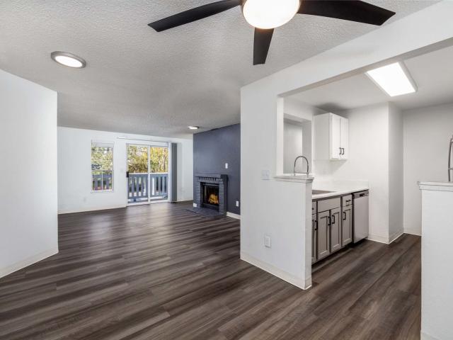 2 BR, 1 BA Apartment 130 Southwest 112th Street Unit D104, Seattle, WA 98146