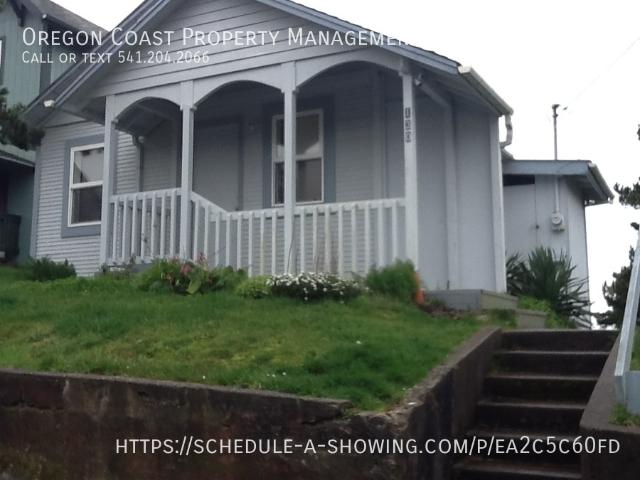 2 BR, 1 BA Apartment 130 SW Brook St, Newport, OR 97365