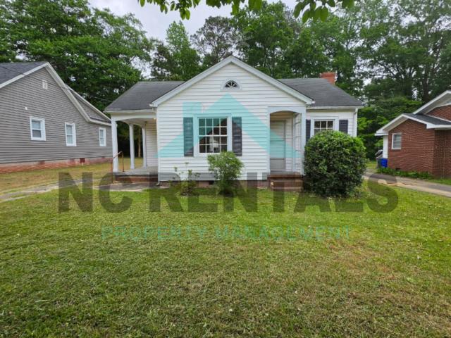 2 BR, 1 BA Apartment 1313 Holman St, Kinston, NC 28501