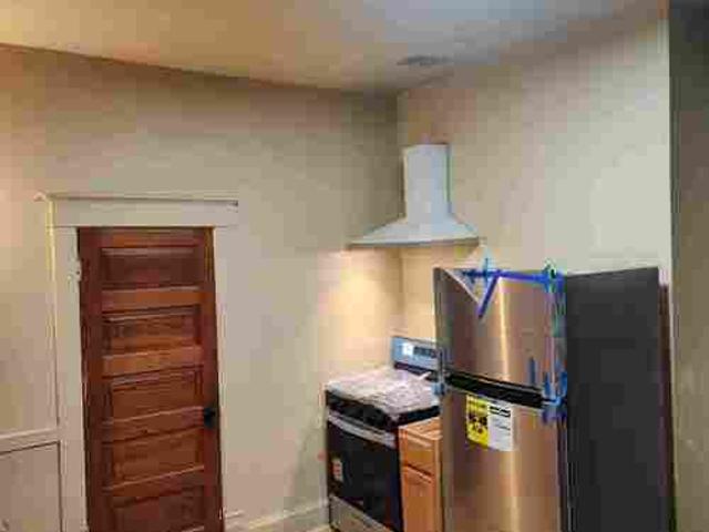 2 BR, 1 BA Apartment 1313 South Arago Street, Peoria, IL 61605