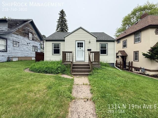2 BR, 1 BA Apartment 1314 N 19th Ave E, Duluth, MN 55812