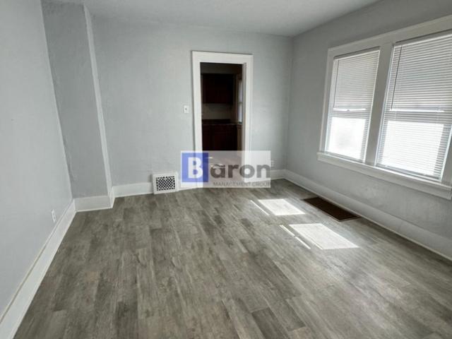 2 BR, 1 BA Apartment 1314 N Johnson St, South Bend, IN 46628