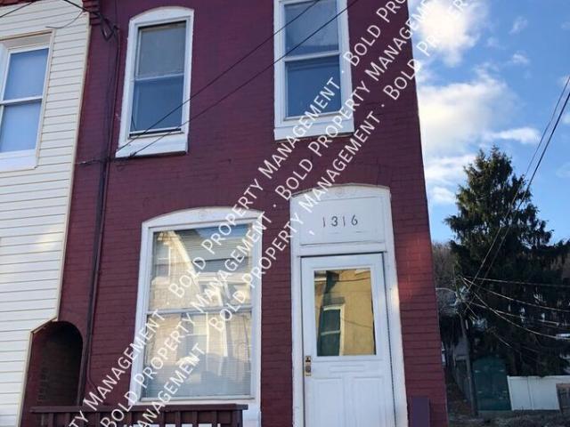 2 BR, 1 BA Apartment 1316 Kenny St Reading, PA 19602