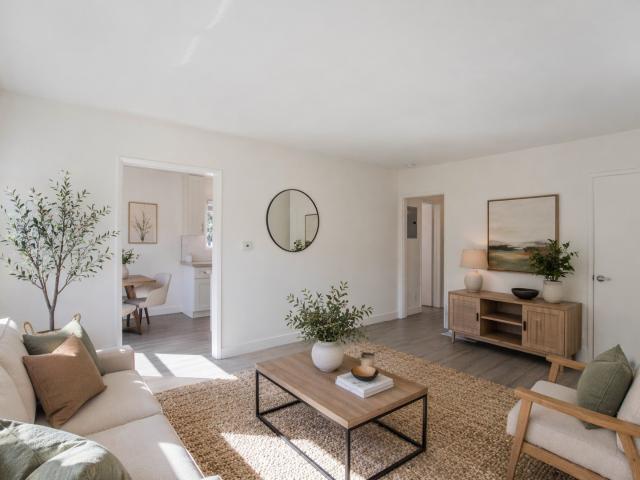 2 BR, 1 BA Apartment 1317 18th St Santa Monica, CA 90404
