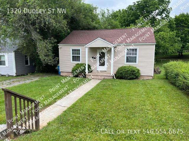 2 BR, 1 BA Apartment 1320 Dudley St NW, Roanoke, VA 24017