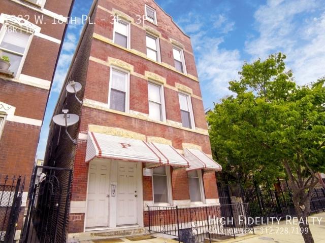 2 BR, 1 BA Apartment 1322 W. 18th Pl. 3F, Chicago, IL 60608