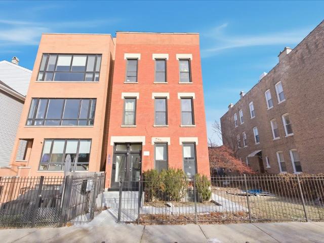 2 BR, 1 BA Apartment 1322 West Ohio, Chicago, IL 60642