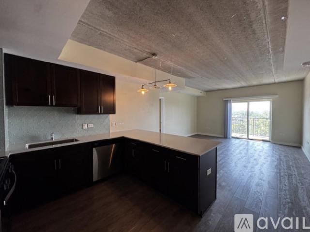 2 BR, 1 BA Apartment 1323 W Morse Ave, Unit 708, Chicago, IL 60626