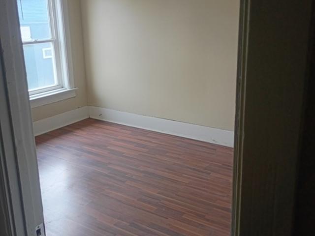 2 BR, 1 BA Apartment 1324 17th Ave, Unit 2, Altoona, PA 16601