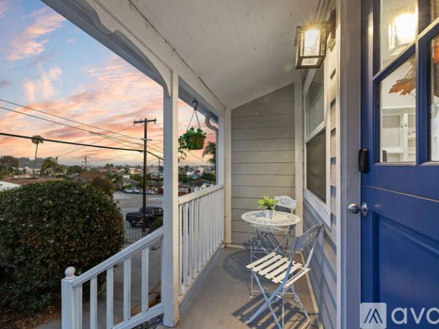 2 BR, 1 BA Apartment 1326 Dorcas St, San Diego, CA 92110