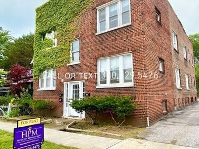 2 BR, 1 BA Apartment 1331 W 65th St, Unit 103, Cleveland, OH 44102