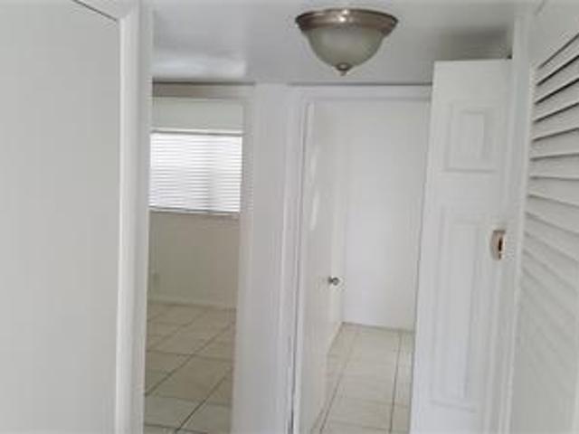 2 BR, 1 BA Apartment 1335 S Dixie Hwy, Deerfield Beach, FL 33441
