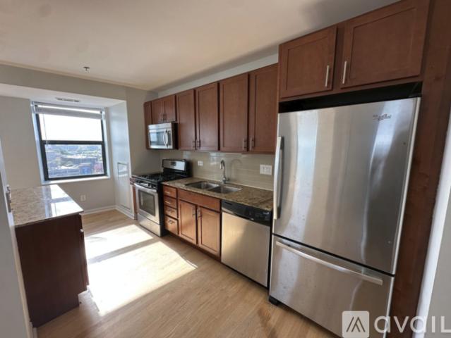 2 BR, 1 BA Apartment 1337 W Fargo Ave, Unit 503, Chicago, IL 60626