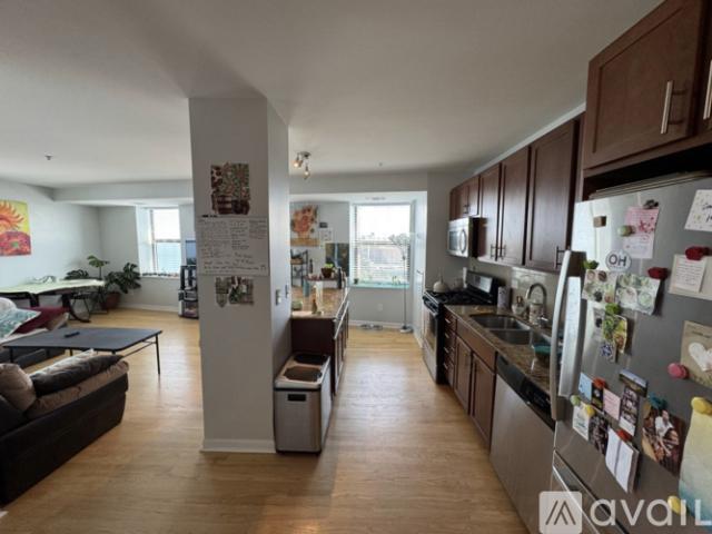2 BR, 1 BA Apartment 1337 W Fargo Ave, Unit 1303, Chicago, IL 60626