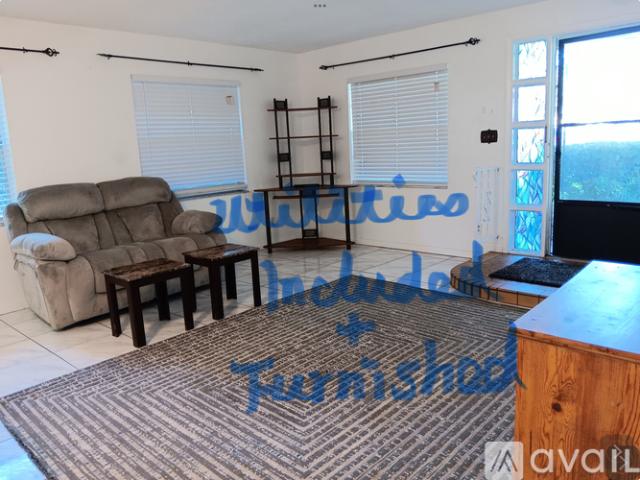 2 BR, 1 BA Apartment 137 White St, Unit 1, Daytona Beach, FL 32114