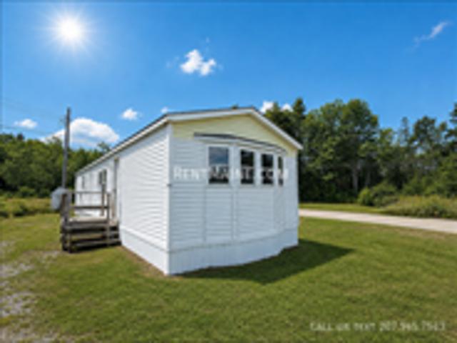 2 BR, 1 BA Apartment 1343 Ohio St. Lot, Bangor, ME 04402