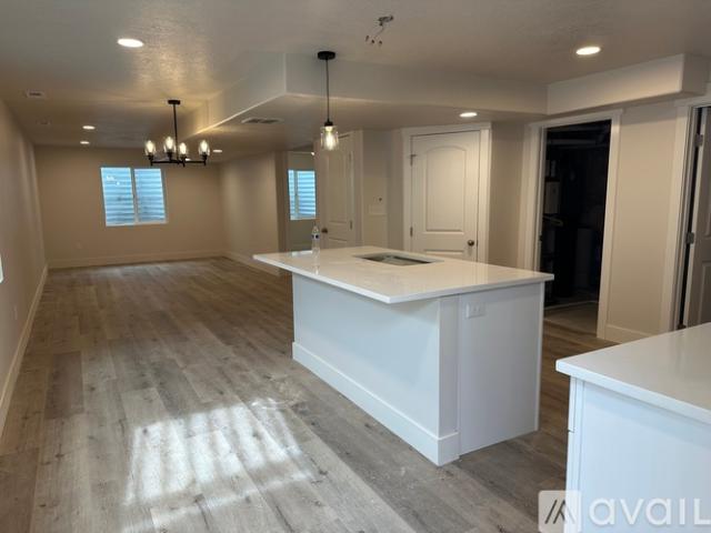 2 BR, 1 BA Apartment 13586 S Watts Ln, Unit BASEMENT, Riverton, UT 84065