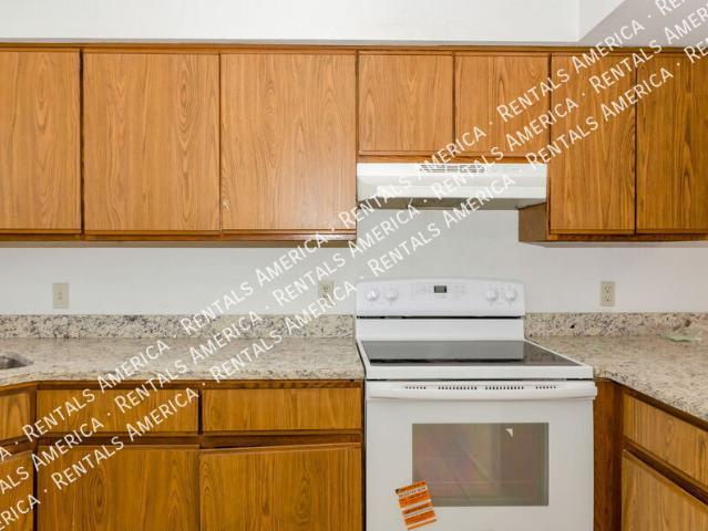 2 BR, 1 BA Apartment 1366 N Riverview Blvd, Tucson, AZ 85745