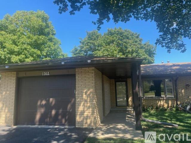 2 BR, 1 BA Apartment 136 Terry Drive, Unit A, Sugar Grove, IL 60554