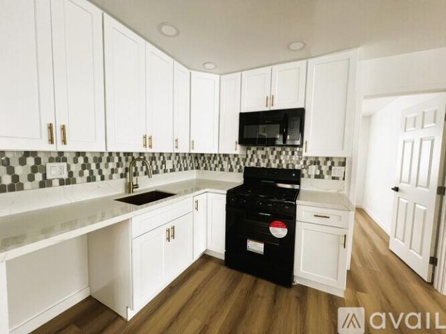 2 BR, 1 BA Apartment 13811 La Pat Pl, Unit 4, Westminster, CA 92683