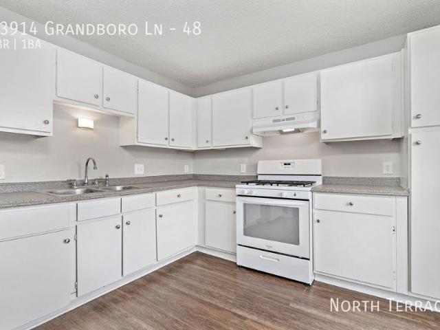 2 BR, 1 BA Apartment 13914 Grandboro Ln, Grandview, MO 64030