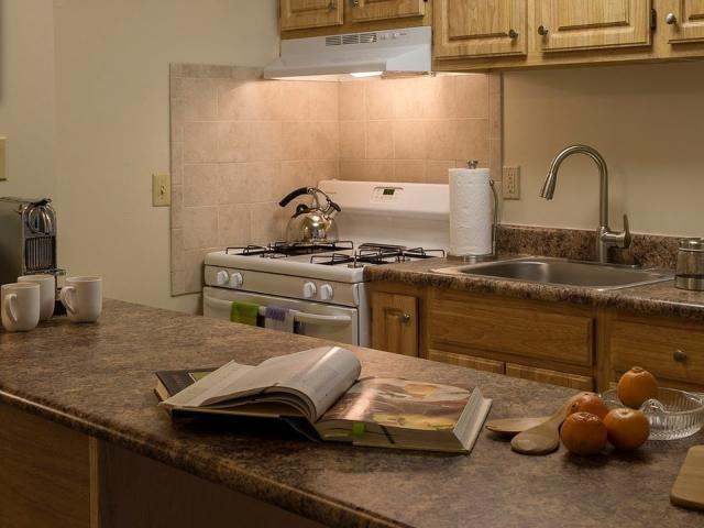 2 BR, 1 BA Apartment 1 Solar Cir Unit COM06, Parkville, MD 21234