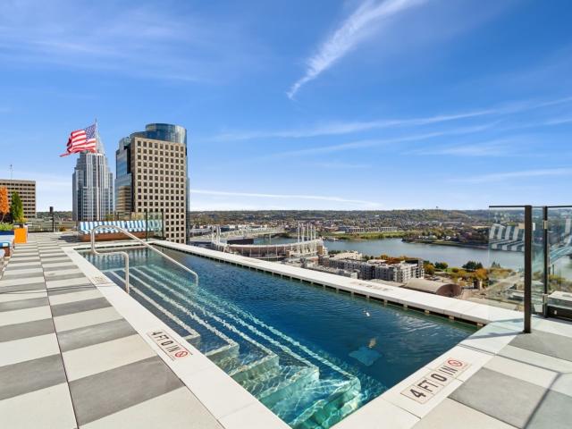 2 BR, 1 BA Apartment 1 West 4th Street Unit 1602, Cincinnati, OH 45202
