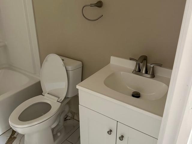 2 BR, 1 BA Apartment 2401 E Maple Ave, Enid, OK 73701