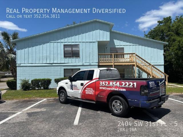 2 BR, 1 BA Apartment 2404 SW 31st Pl, Gainesville, FL 32608