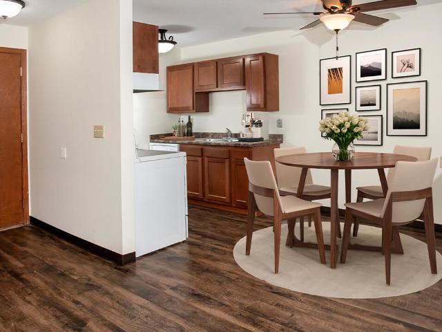 2 BR, 1 BA Apartment 2409 US 52 Unit 02 107, Rochester, MN 55901