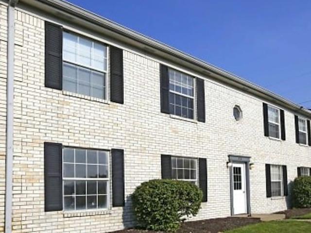 2 BR, 1 BA Apartment 240 Grovewood Place Unit 324 B, Beech Grove, IN 46107
