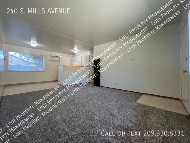 2 BR, 1 BA Apartment 240 S. MILLS AVENUE, LODI, CA 95242