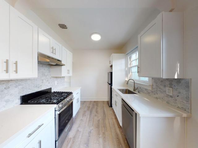 2 BR, 1 BA Apartment 2410 Dwight Way Unit 11, Berkeley, CA 94704