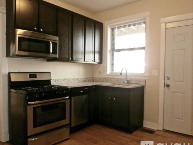 2 BR, 1 BA Apartment 2410 W Winnemac Ave, Unit 2, Chicago, IL 60625