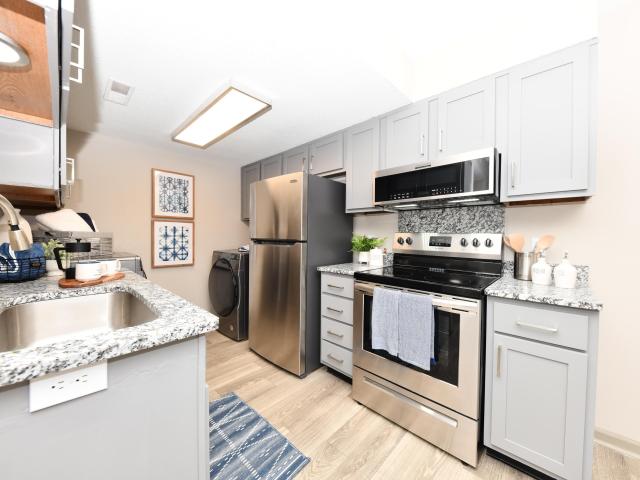 2 BR, 1 BA Apartment 2411 Pulaski Highway Unit G60, Columbia, TN 38401