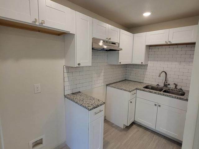 2 BR, 1 BA Apartment 2417 Castroville Rd, Unit #1201, San Antonio, TX 78237