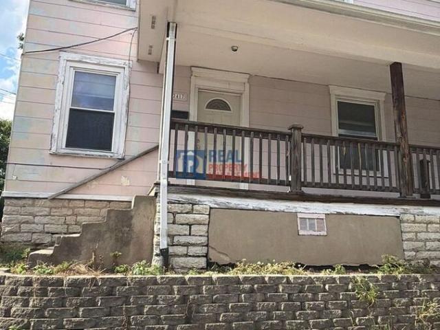 2 BR, 1 BA Apartment 2417 E 4th St, Dayton, OH 45403