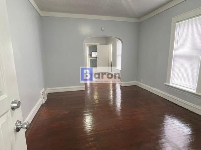2 BR, 1 BA Apartment 2417 Linden Ave, South Bend, IN 46628