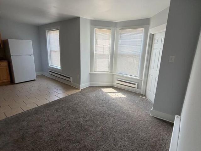 2 BR, 1 BA Apartment 241 W Queen Lane, Philadelphia, PA 19144