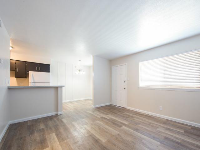 2 BR, 1 BA Apartment 2447 Harry Wurzbach Road Unit 210 D, San Antonio, TX 78209