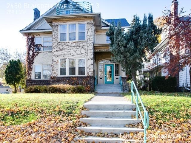 2 BR, 1 BA Apartment 2450 Blaisdell Ave S, Minneapolis, MN 55404